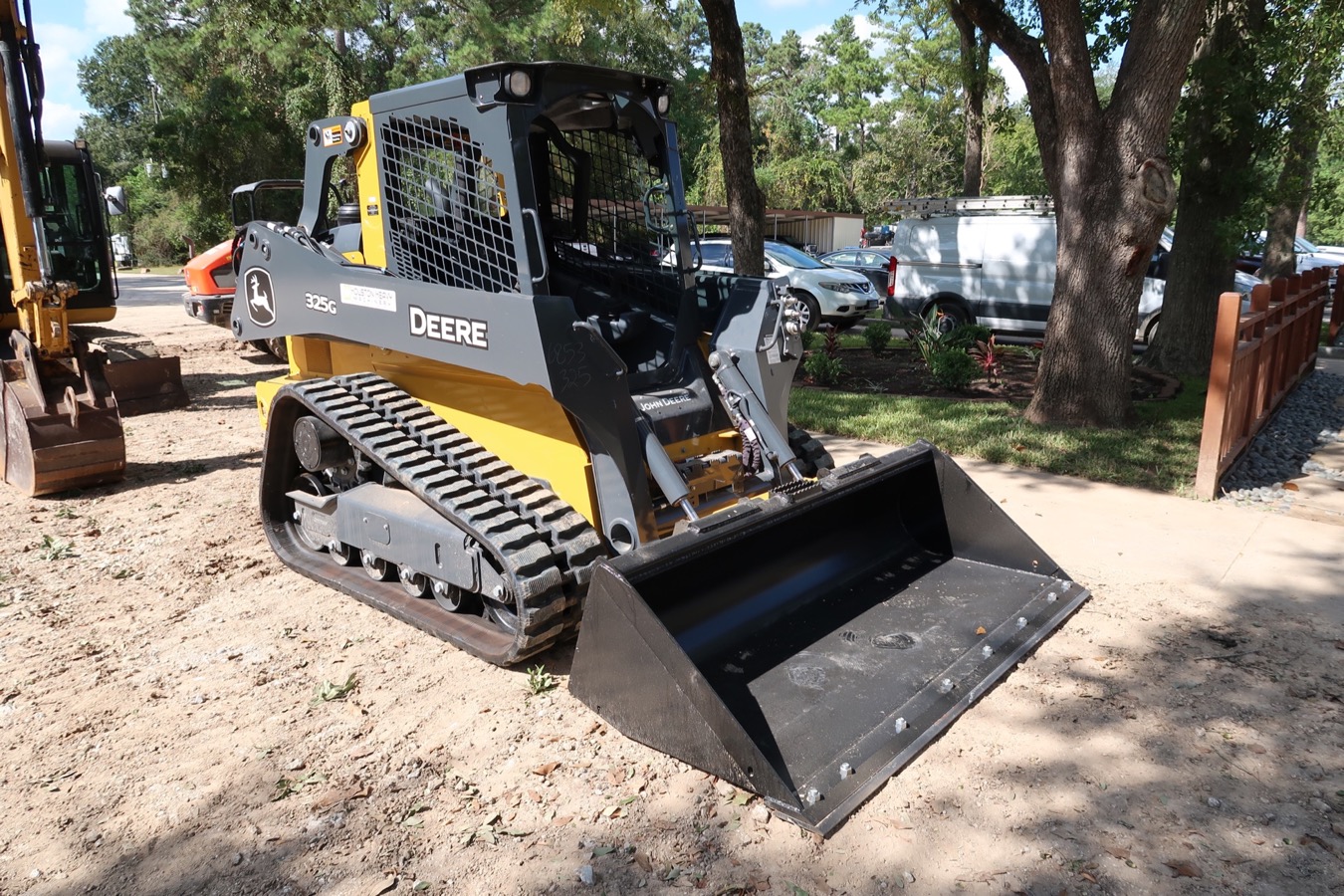 2021 John Deere 325G 409458 - Houston Heavy Machinery